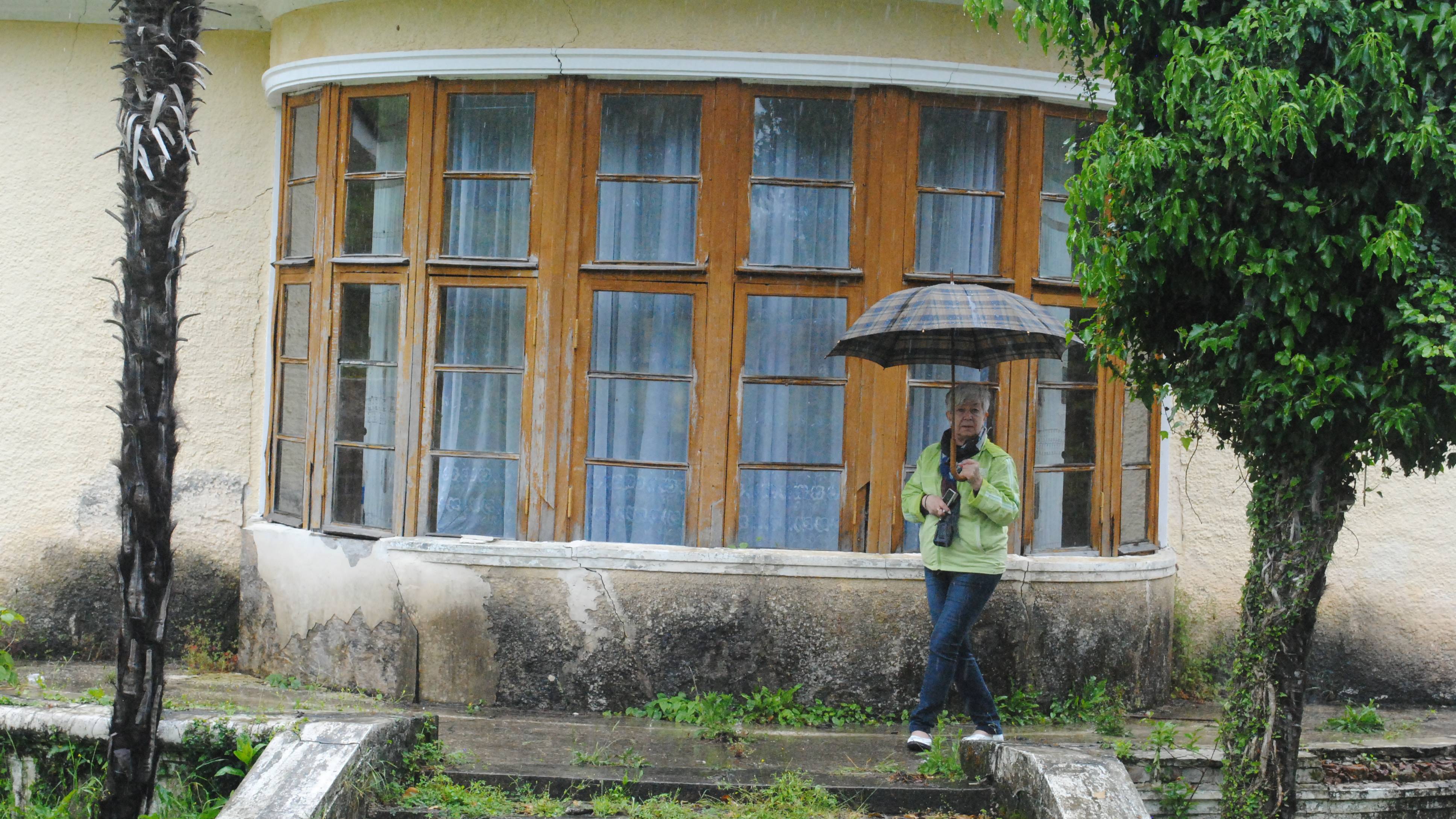 Абхазия. Промокшая Мюссера (Abkhazia. Wet Mussera)