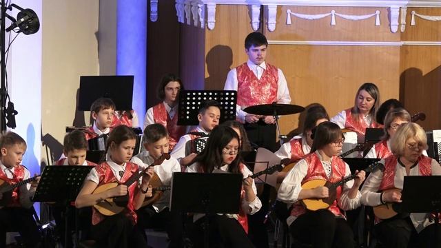 1.В. Биберган. Ария. 2.В. Андреев. Полонез