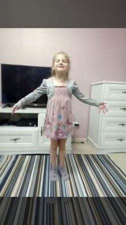 Маленькие дети рассказывают стихи
