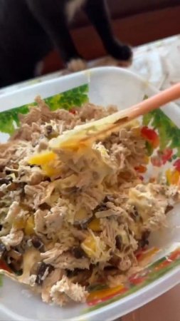 Быстрый и вкусный салат🔥🔥🔥все как я люблю🤤 #рекомендации #шортс #новинка #trending#рецепт  #еда