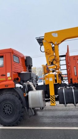 Проводили в путь Автомобиль бортовой КАМАЗ 43118 с кран-манипулятором Soosan SCS 736LII TOP.