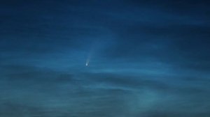 Kometa C2020 / F3 - NEOWISE w obłokach srebrzystych (  NLC Clouds ) 08.07.2020