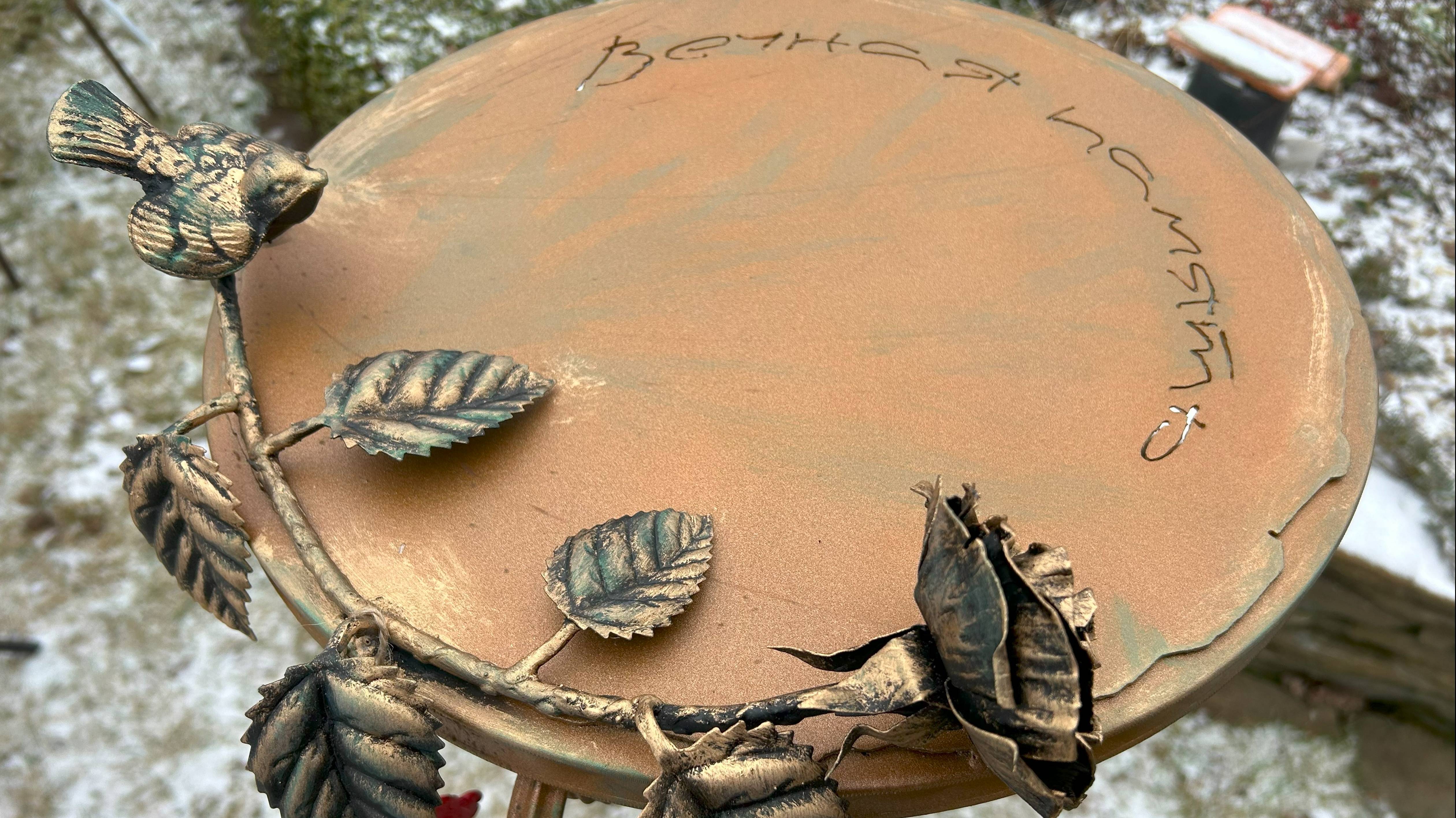 кованый столик по цене 4500₽