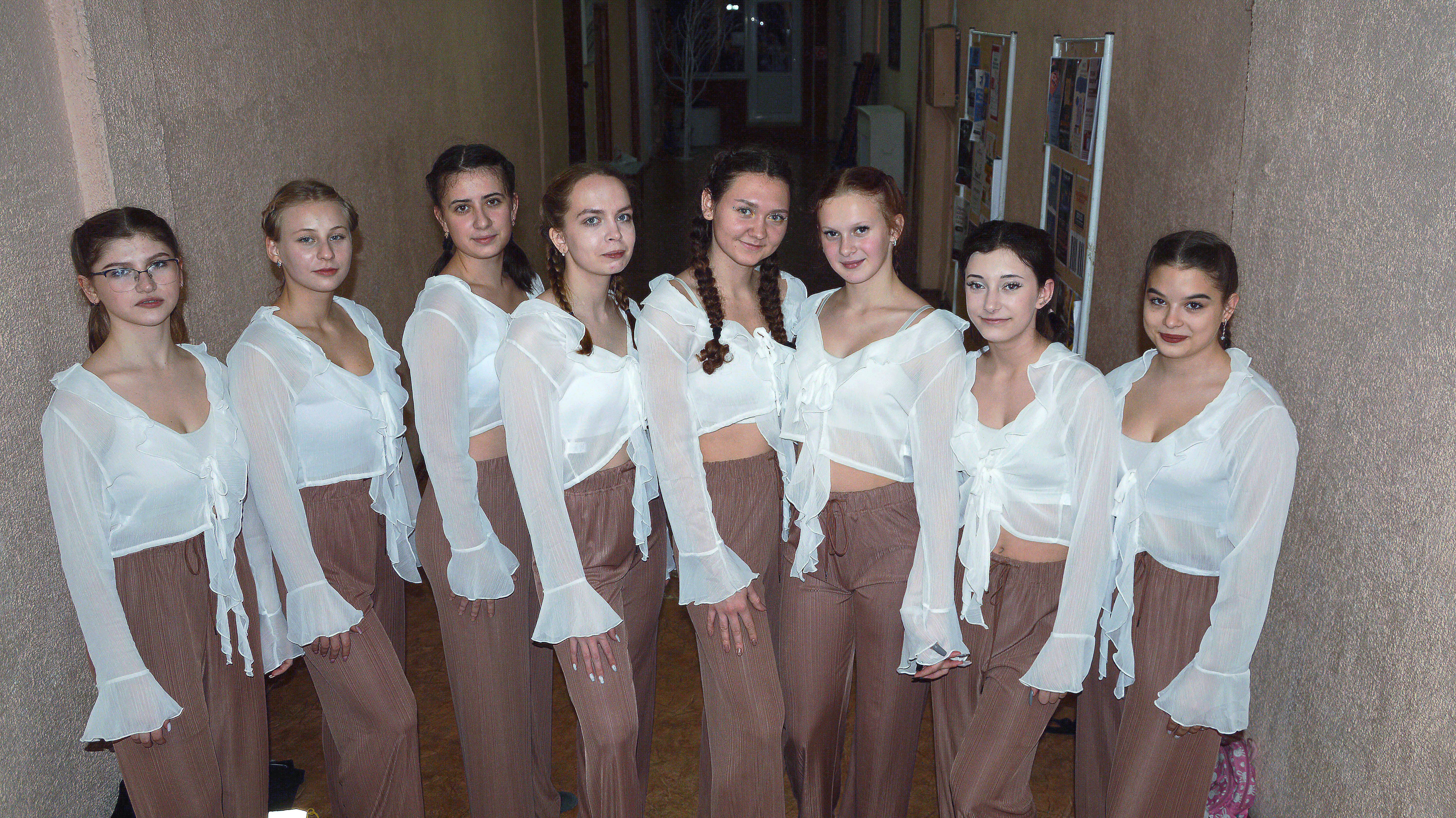 БЕЛЫЕ КРЫЛЬЯ