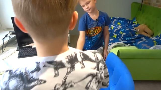 Сумасшедшая НЕРФ БИТВА . БРОС ШОУ - смотреть видео онлайн от «NERF BROS SHOW» в хорошем качестве ...