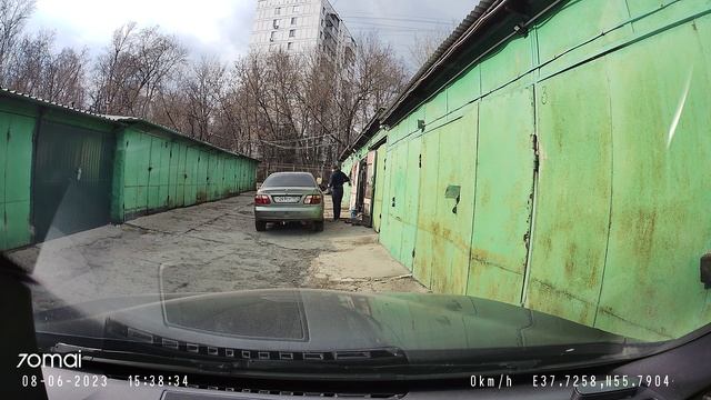 Гараж Саша меняет колеса 2023