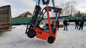 Электропогрузчик HELI CPD15
