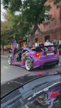 Toyota Celicа, вечерние покатушки по центру. Сломалась дверь)