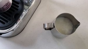 Latte Art on a La Pavoni Manual Espresso Machine