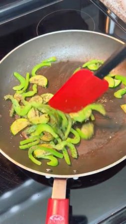 Tomato Basil Pasta | Popular Italian Recipe | Kids Lunchbox Recipe - Shruti's Veg Special #shorts