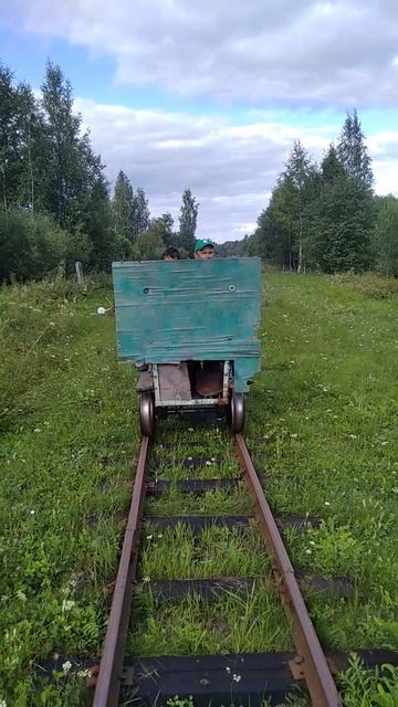 узкоколейка.уходим от погони.