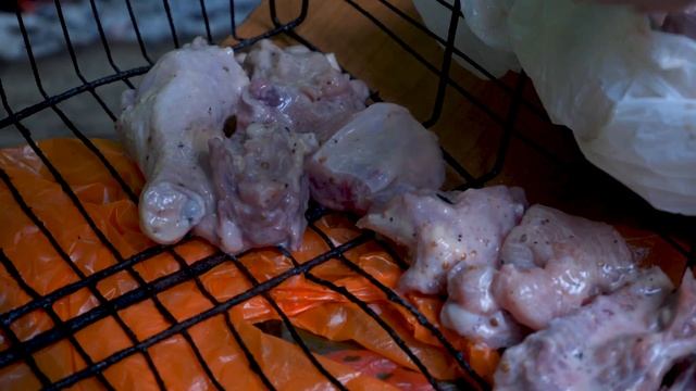 Куриный и свиной шашлык в кефире / UP FOOD
