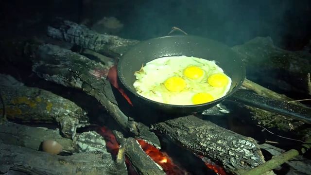 ЯИЧНИЦА НА КОСТРЕ / UP FOOD