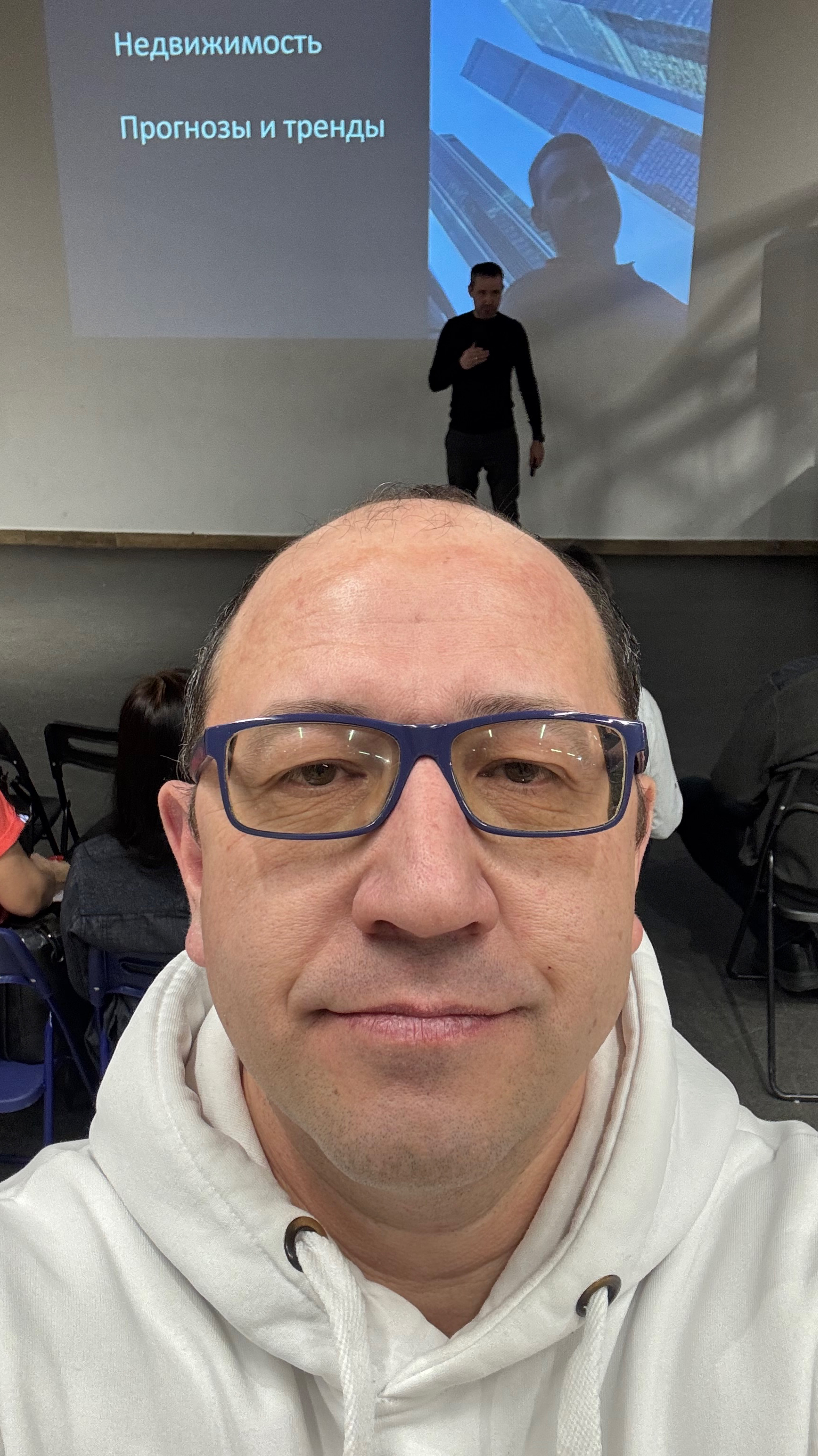 Мы все с вами выросли на русских народных сказках.