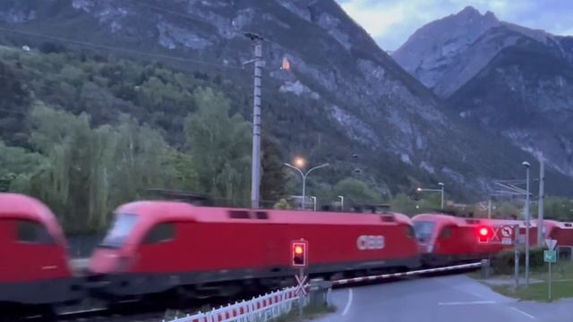 Четыре локомотива в спарке, Пересылка электровозов Таурус