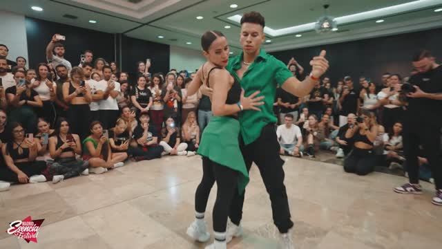 Pablo y Raquel Dos de mi Бачата Bachata Sensual LadyStyle Footwork MenStyle лучшее