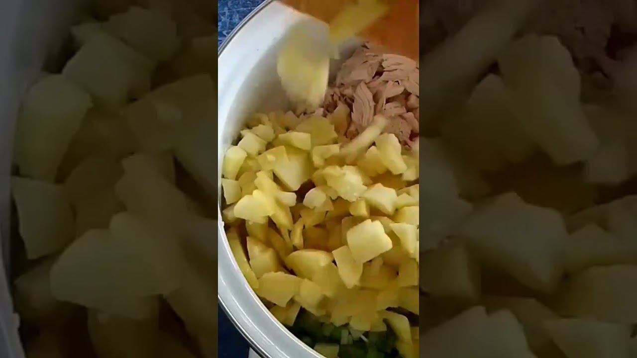 Окрошка на кефире с мясом