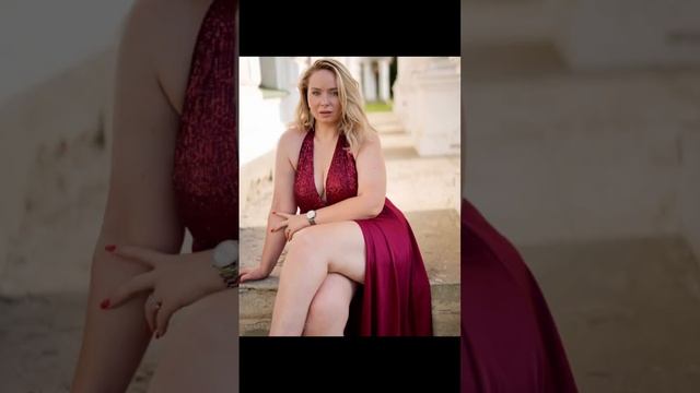 Fashion Blonde Carty