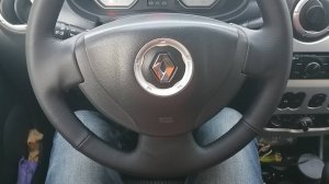как снять подушку безопасности и руль на рено логан.