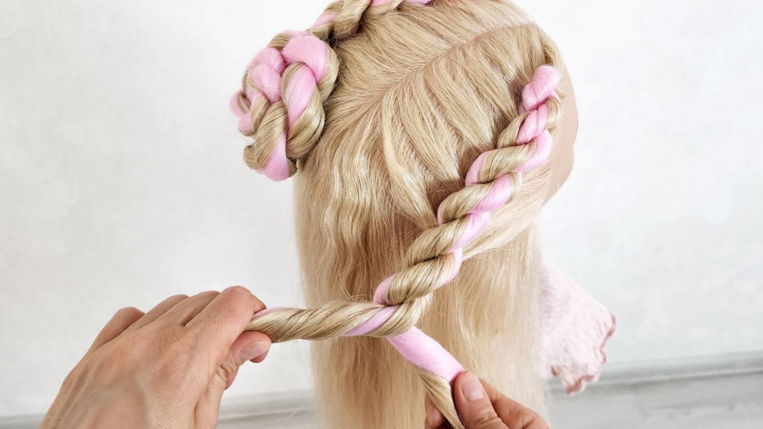 Зефирные косы 💕 Романтичная прическа из жгутов 💕