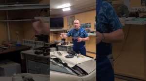 Ремонт сколов и трещин у мастера на выезд. Почему не желательно так ремонтировать стекло