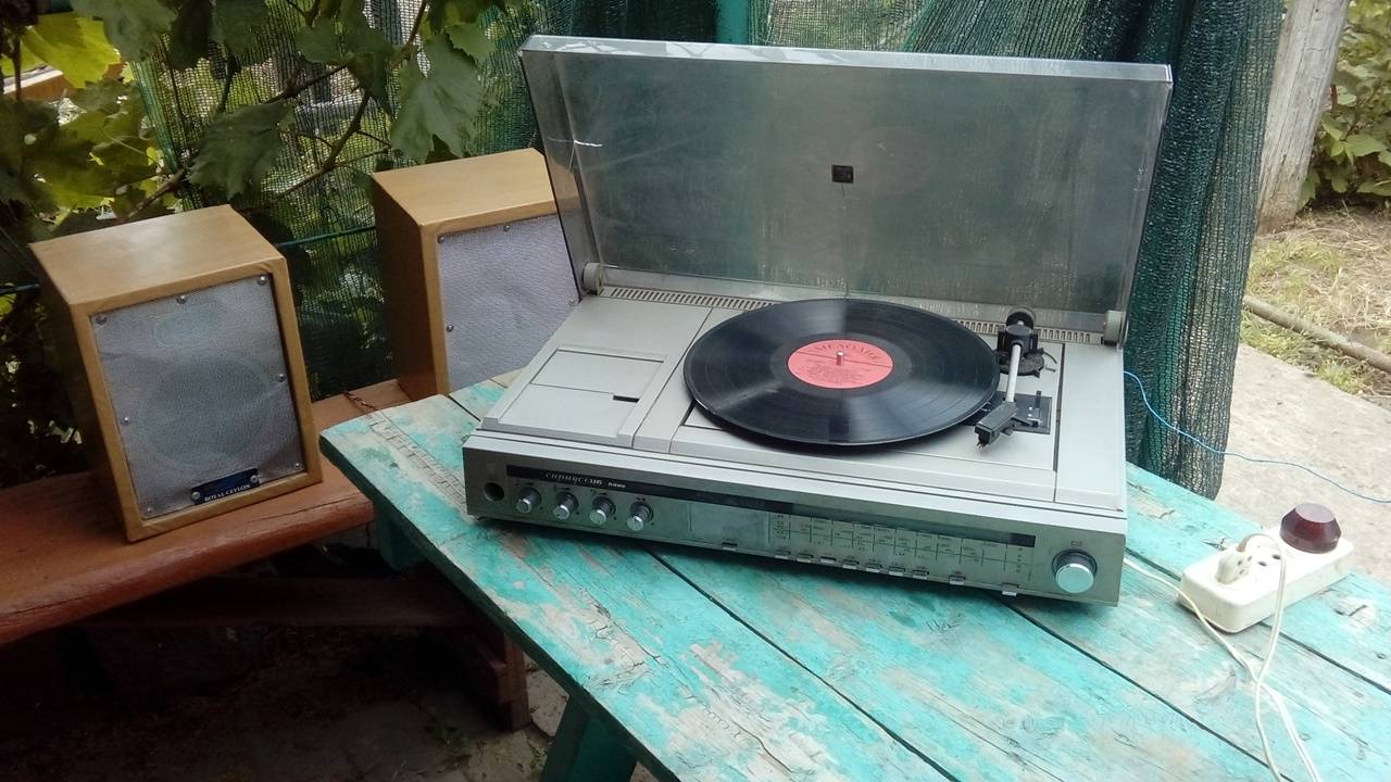 Устройство и восстановление радиолы «СИРИУС- 316 ПАНО» и делаем для неё звуковые колонки