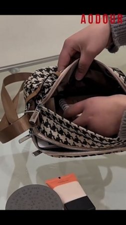 Casual Houndstooth Crossbody Bag