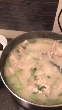 Chiken  with  lil white  rice & white long  radish 😋👍