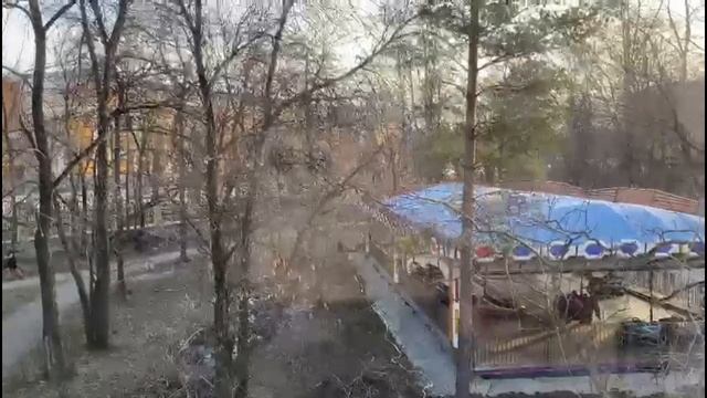 Екатеринбург. Уралмаш. Библиотека и летний парк