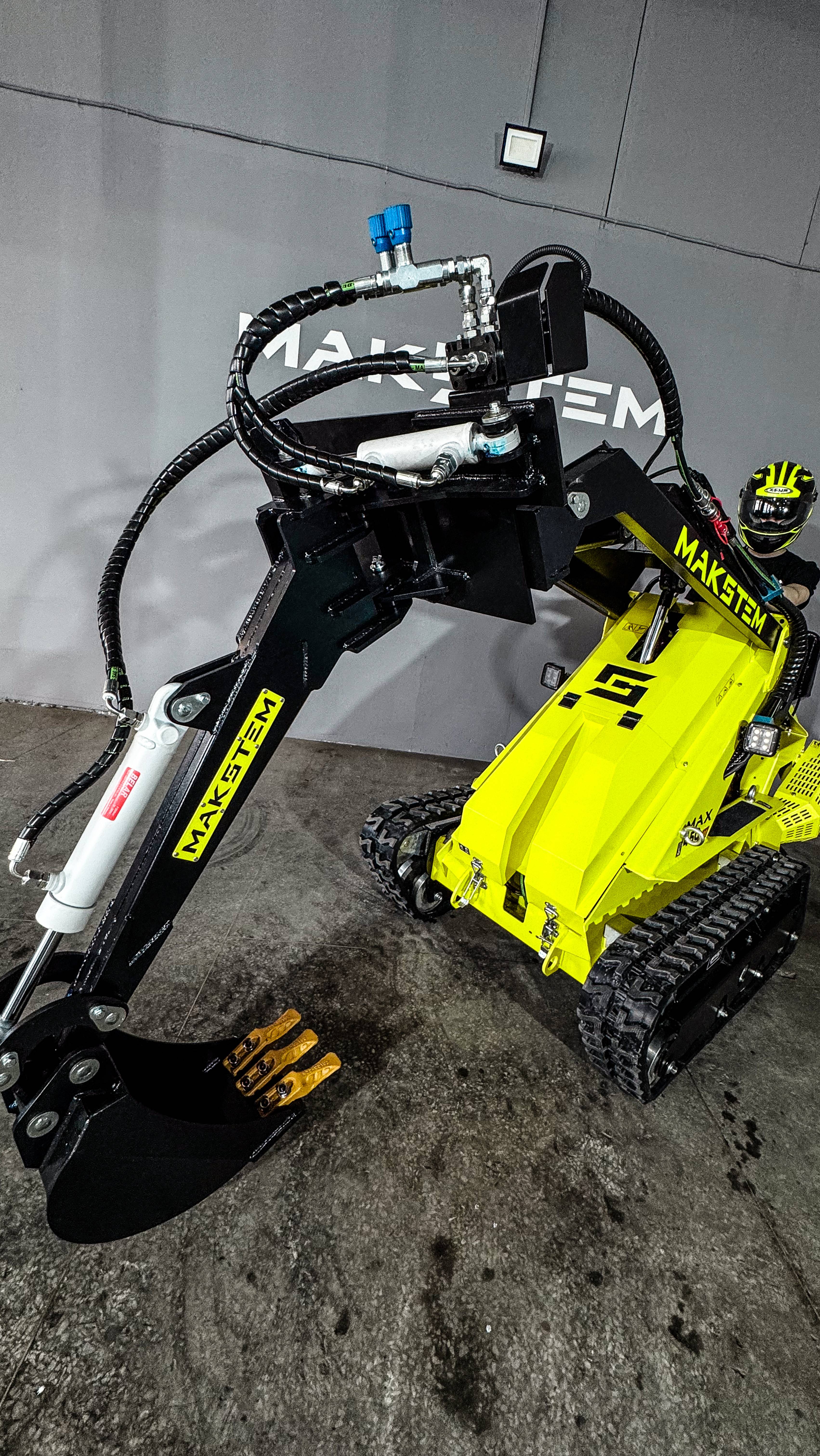 Экскаватор ❯ Мини-Погрузчик ❯ Ковш ❯ Лопата ❯ Гидросистема ❯ МАКСТЕМ  ❯ Навесное оборудование ❯ РФ