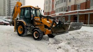 Уборка и вывоз снега с утилизацией в Екатеринбурге (ул. Уральских Рабочих)