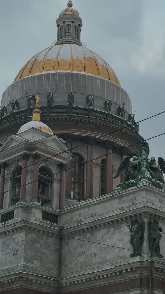 Зимний Петербург свысока