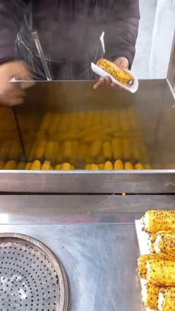 Turkey corn street food. Кукуруза в Турции