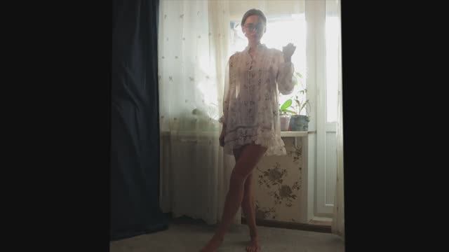 ❤️ Transparent windowsill and plants cleaning with Tina in a dress.