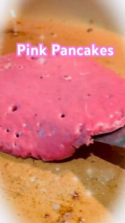 PINK PANCAKES 🥞 #shorts #pancake #beetroot