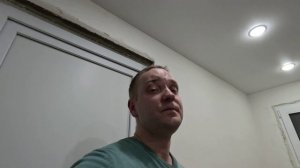 Как минимально обнизить натяжной потолок над лестницей