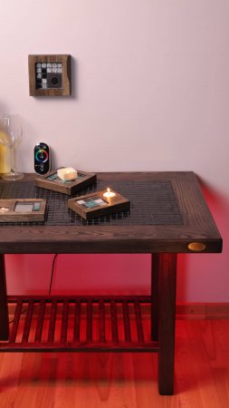 Журнальный стол из массива ясеня и мозаики с RGB диммируемой LED подсветкой мастерской Яна Лорена