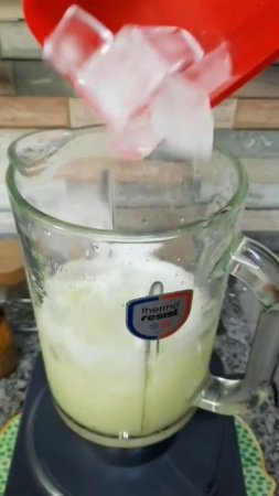 Brazilian lemonade #shorts #youtubeshort  #minahil_food_world #cooking #yummyrecipe #foodie
