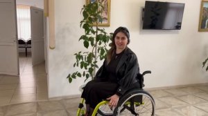 Инвалидная коляска которая была нужна для удобства передвижения