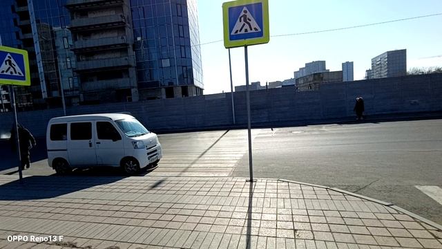 OPPO Reno 13 F - основная камера (широкий угол) 1080p 30fps + EIS