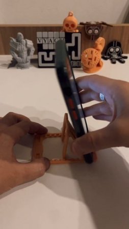 см_описание_Подставка для телефона (компактная)