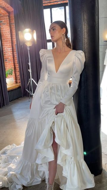 Свадебное платье Ла Роса из коллекции «Musica di Luce» от бренда Divino Rose