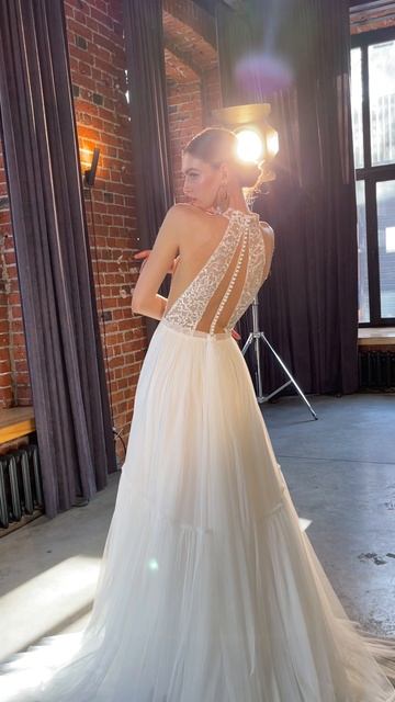 Свадебное платье Гоччиа из коллекции «Musica di Luce» от бренда Divino Rose