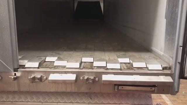 Работа системы подвижного пола Cargo Floor с гидронасосом Binotto MDS 130