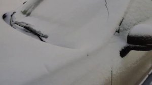 Засыпало Хавал Джолион снегом. Запускаем двигатель