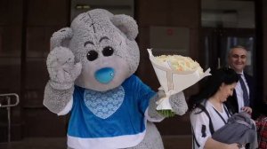 Выписка ребенка из роддома в СПб с Мишками Тедди