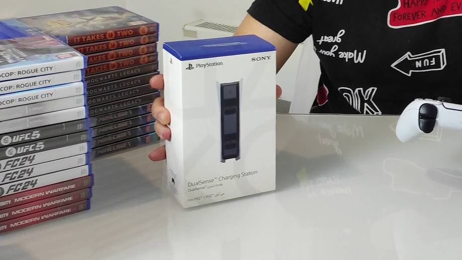 Обзор зарядной станции CFI-ZDS1 для dualsenses Playstation 5
