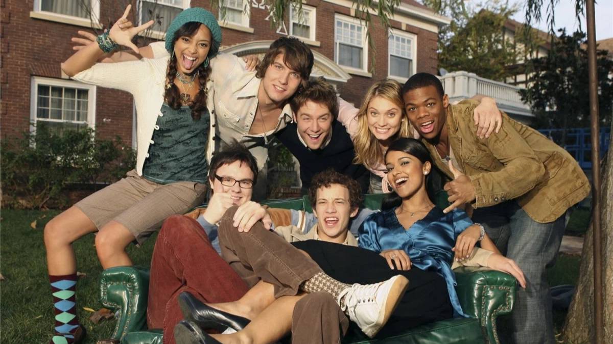 Сериал Университет - 2 сезон 3 серия / Greek