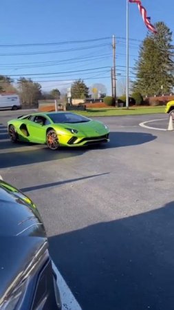 The new Aventador Ultimae in the Verde Citrea color! Comment your thoughts? #shorts