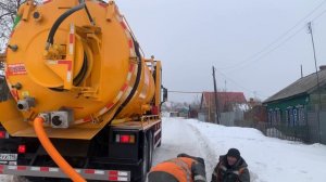Илосос от СпецТехКарр кКИТ22 в работе, город Копейск